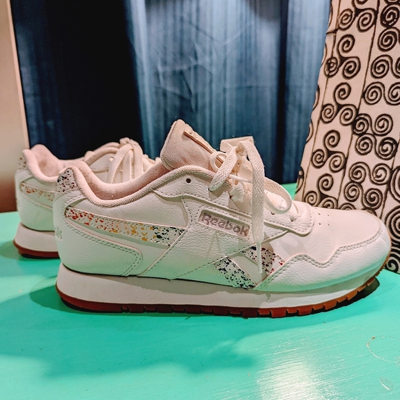 Reebok | Shoes | Lgbtq Reebok Classics Pride Sneaker White Rainbow W ...